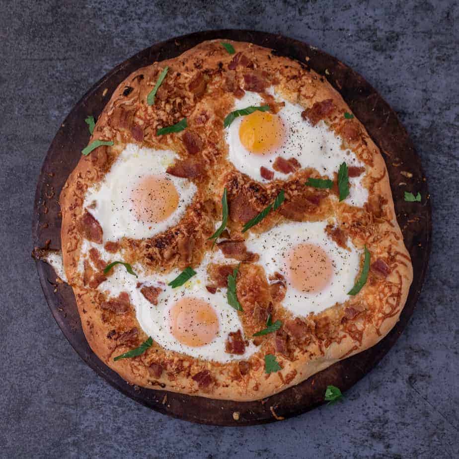 how to cook egg for pizza